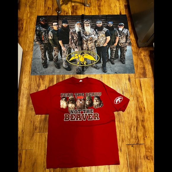 Duck Dynasty | Shirts | Duck Dynasty Bucky Shirt And Fabric Flag | Poshmark